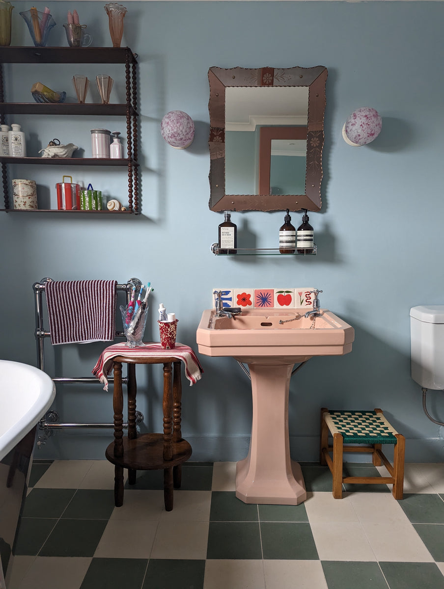 Bathroom of the Week: A Former Burberry Designer’s Playful Family Bath ...